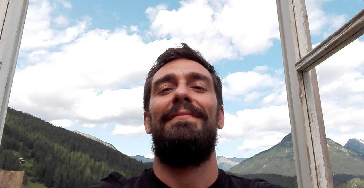 Luca Perillo, Autore presso Newsby